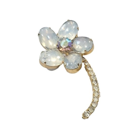 Vintage | Jewelry | Vintage Faux Moonstone Flower Brooch | Poshmark